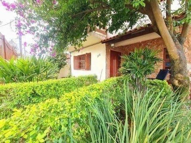 Casa de 388m² com 3 quartos