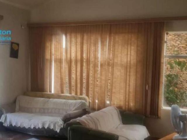 Casa de 324 m², com 4 suítes, 4 vagas, localizada na parte nobre do bairro Lídice