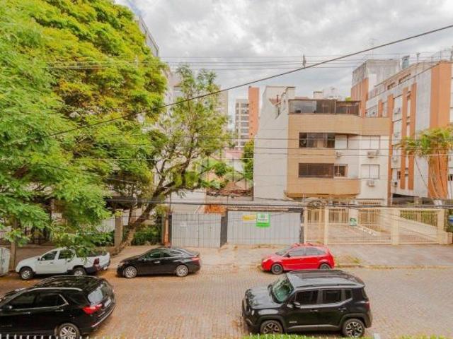 Casa de 3 dormitório no coração do bairro Petrópolis