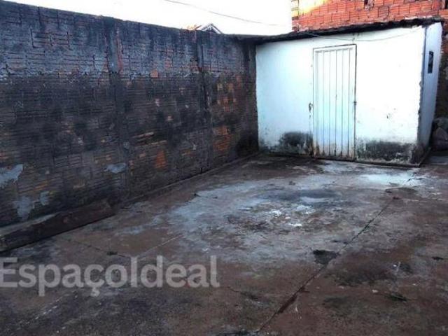 CASA DE 3 DORMITÓRIOS