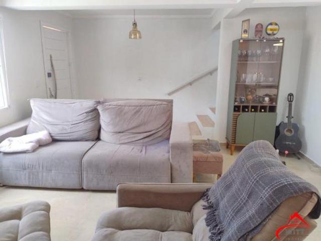 Casa de 3 dormitórios, 1 suíte e 1 vaga de garagem coberta em Canoas
