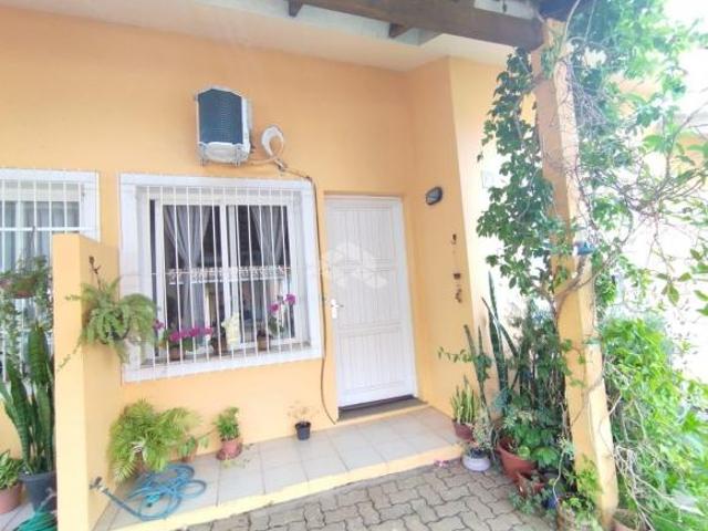 Casa de 3 dormitórios, 2 vagas de garagem em condomínio no Jardim Leopoldina