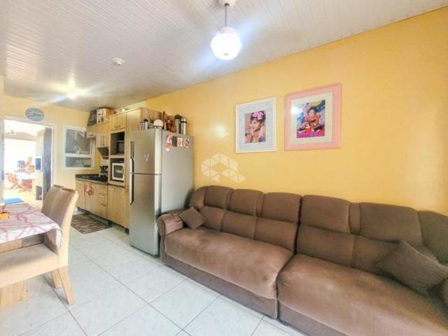 Casa de 3 dormitórios, 2 bainheiros edícula com churrasqueira, amplo pátio