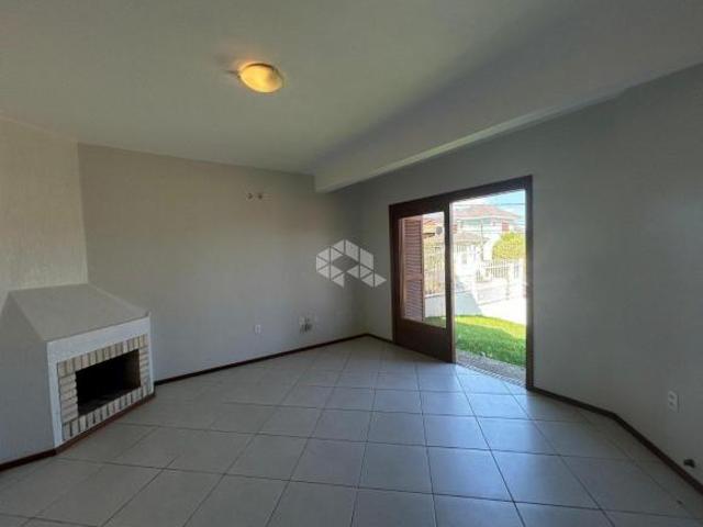 Casa de 3 dormitórios com piscina próximo a UNIISC!