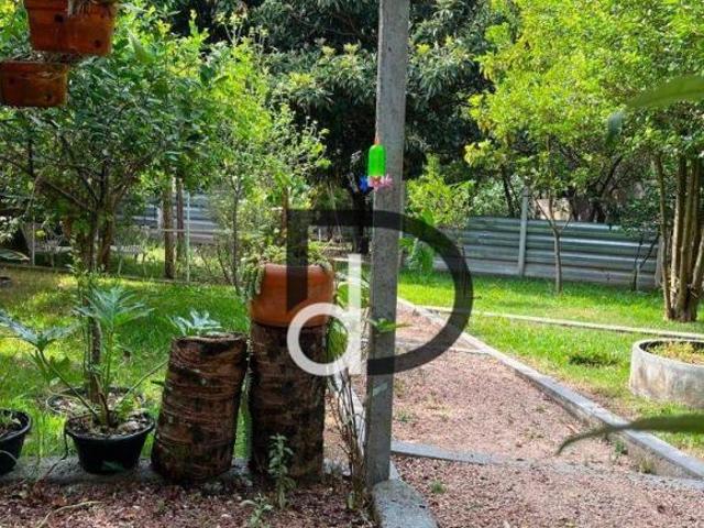 Casa de 3 Dormitórios com Pomar e Área de Churrasqueira Próxima ao Pão de Açúcar em Valinhos