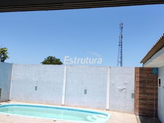 Casa de 3 Dormitórios com Suíte, Piscina e Garagem para 2 Carros
