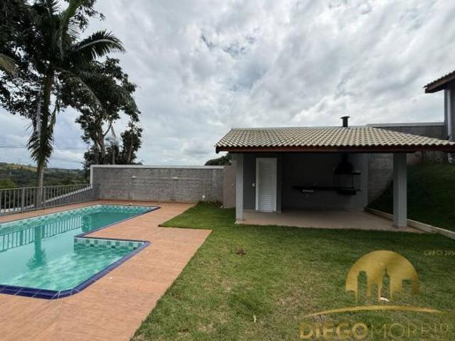 Casa de 3 dormitórios à venda em Terra Preta