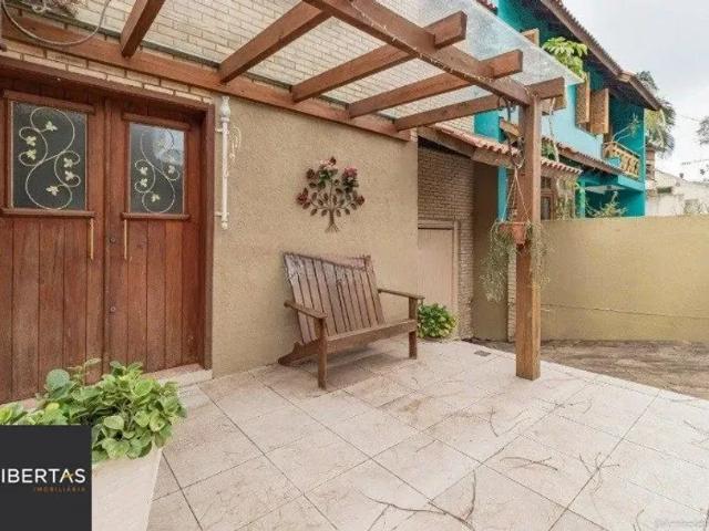 Casa de 3 dormitórios à venda em Ipanema, Porto Alegre