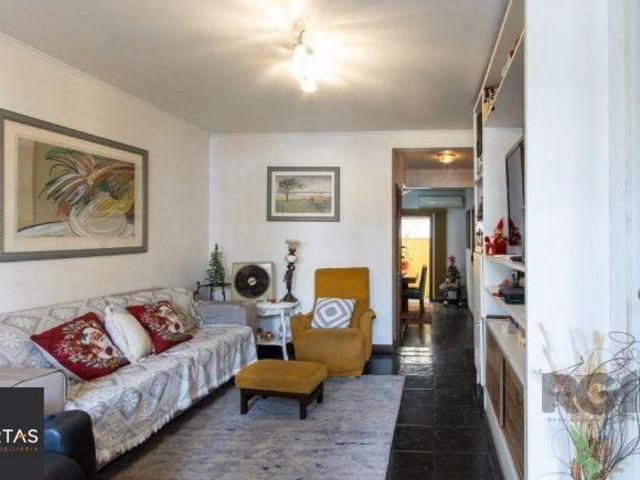 Casa de 3 dormitórios à venda na Tristeza Zona sul de Poa