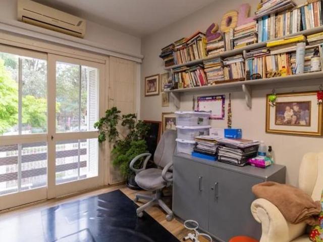 Casa de 3 dormitorios á venda no Bairro Jardim Sabará Porto Alegre