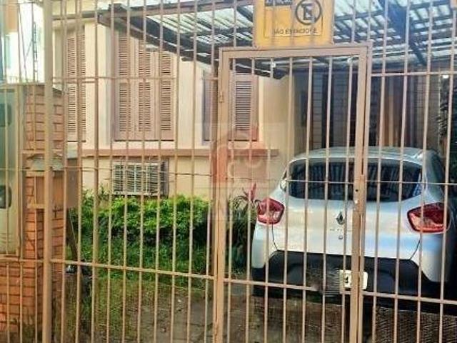 Casa de 3 dormitórios à venda no Bairro Menino Deus