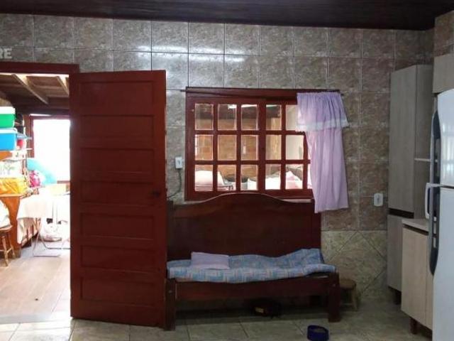 Casa de 3 dormitórios a Venda no Bairro Ponta Grossa Porto Alegre