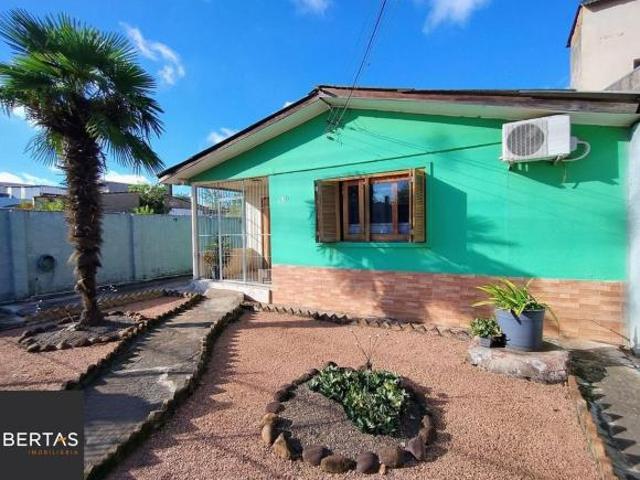 Casa de 3 dormitórios e 4 vagas de garagem em Canoas