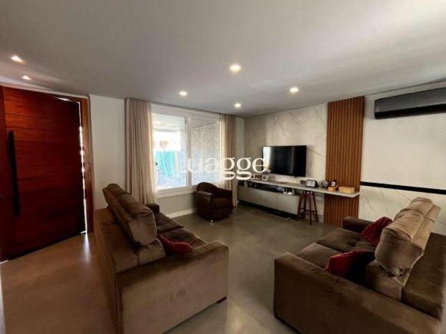 Casa de 3 dormitórios e 4 vagas de garagem em Gravataí