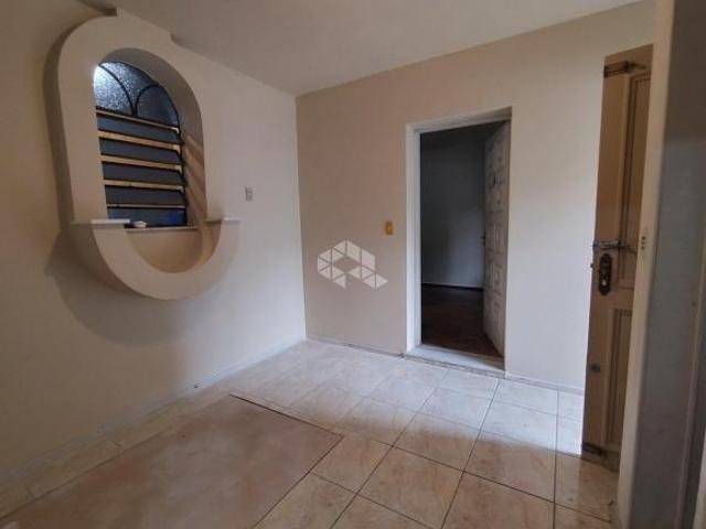 Casa de 3 dormitórios e 2 vagas no bairro Guarani