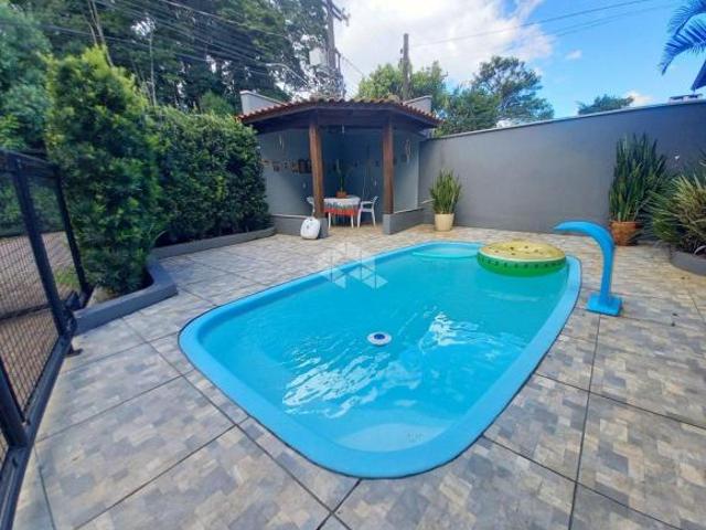 Casa de 3 dormitórios e 2 vagas no bairro São José