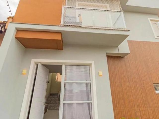 Casa de 3 dormitórios e 3 vagas de garagem em Canoas