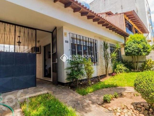 Casa de 3 dormitórios em Boa Vista