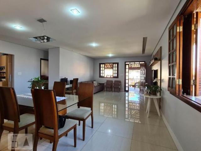 Casa de 3 dormitórios Itaquaquecetuba vila virginia