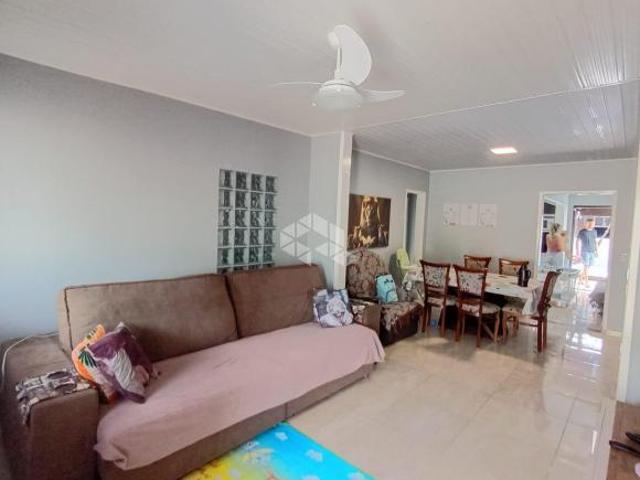 Casa de 3 dormitórios, mobiliada, com piscina na Zona Nova em Capão da Canoa