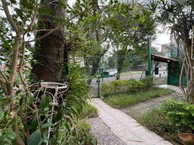 Casa de 3 dormitórios no bairro Bom Jesus