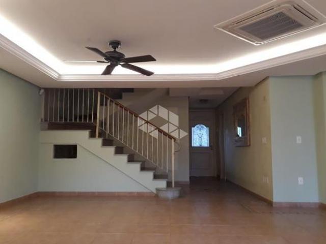 Casa de 3 dormitórios no bairro Cristo Redentor