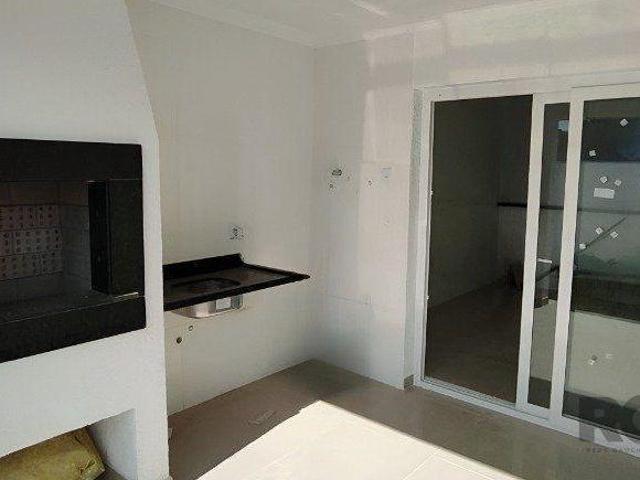 Casa de 3 dormitórios no bairro Hípica