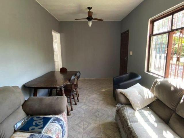 Casa de 3 dormitórios no bairro Jardim Itu