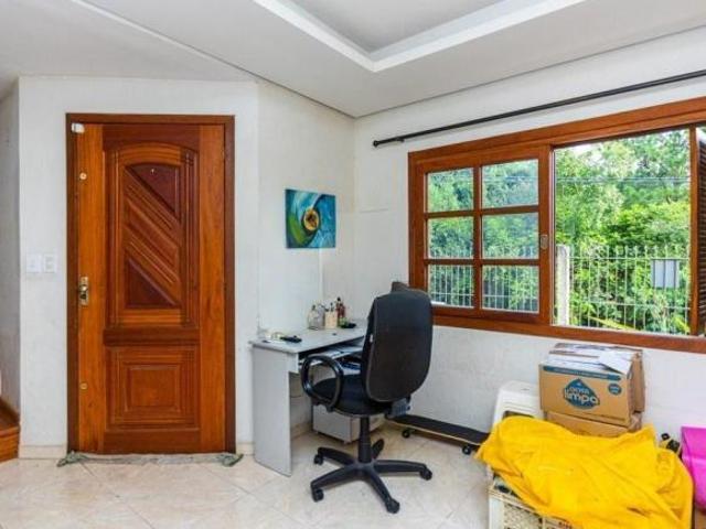 Casa de 3 dormitórios no Bairro Lomba do Pinheiro Porto Alegre