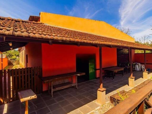 Casa de 3 dormitórios, no Bairro Ponta Grossa Porto Alegre