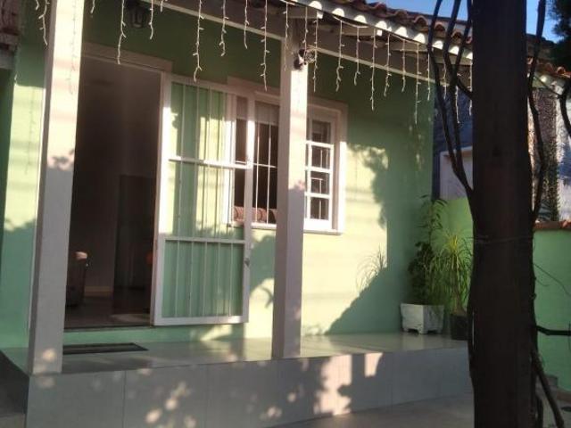Casa de 3 dormitórios no bairro Porto Verde