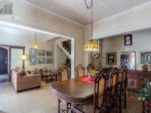 Casa de 3 dormitórios no bairro Santa Cecília