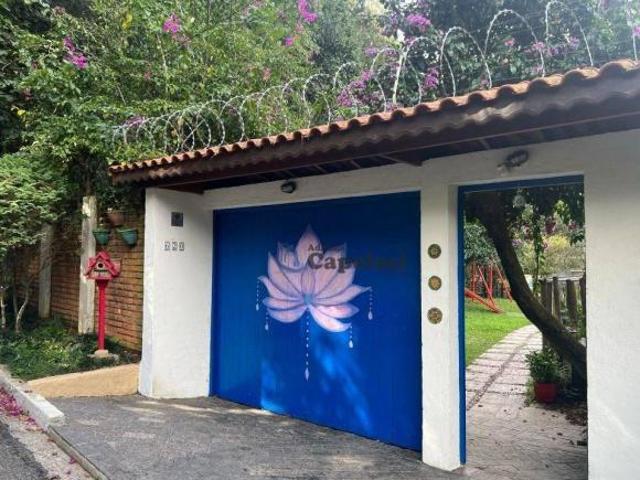 CASA DE 3 DORMITÓRIOS NO HORTO FLORESTAL