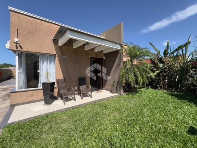 Casa de 3 dormitórios sendo 1 suíte mobiliada em Capão Novo em Capão da Canoa!