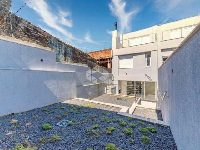Casa de 3 Dormitórios / Suites Á VENDA no BAIRRO JARDIM ITU