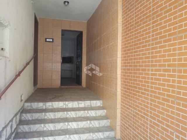 Casa de 3 dormitórios reformada, 62 m2 com 1 suíte, 1 vaga garagem coberta