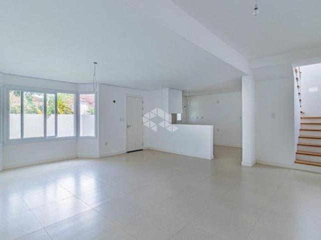 Casa de 3 suítes na Vila Assunção próxima a Orla