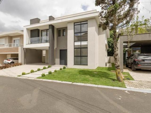 Casa de 3 suítes à Venda no Condomínio Vilaggio Santa Corona| Santa Felicidade Curitiba