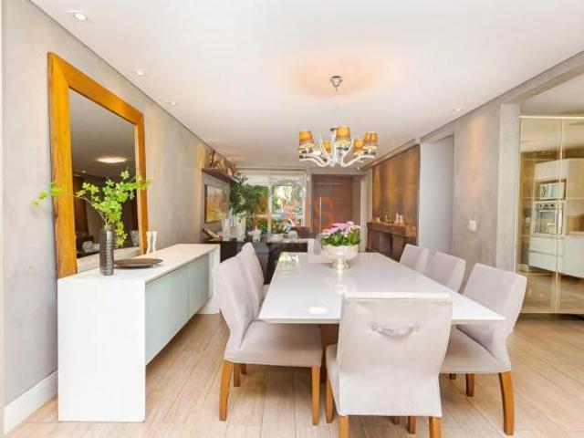 Casa de 3 Suítes à Venda no Condomínio Grand Garden | Campo Comprido Curitiba