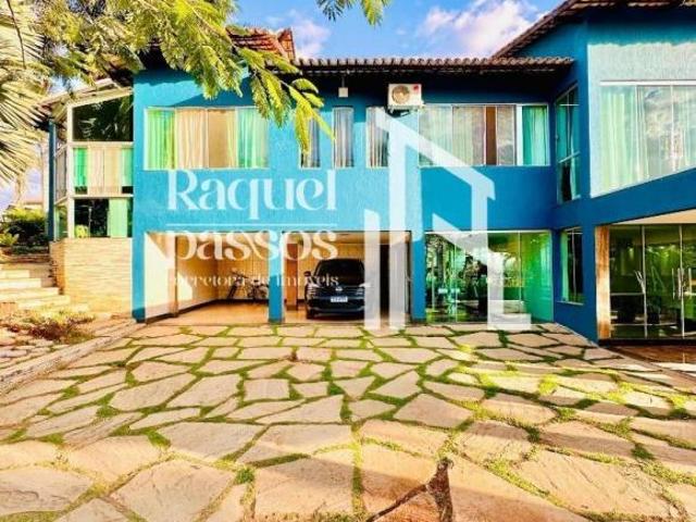 Casa de 3 Suítes e Área de Lazer em Arniqueiras