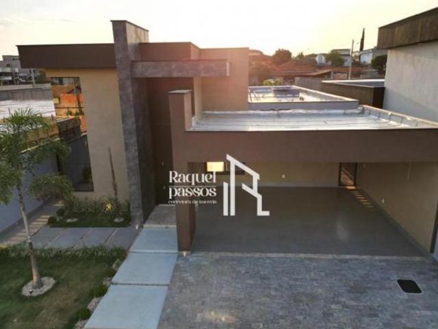 Casa de 3 Suítes em Vicente Pires Com Área de Lazer