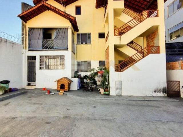 Casa de 3 pavimentos à venda no São Judas, 5 quartos sendo 1 suíte