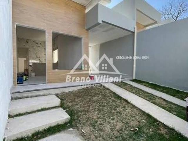 Casa de 3 qts, suíte, edificada em meio lote no bairro Jardim das Alterosas!