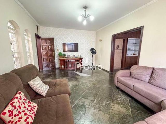 Casa de 3 quartos à venda no bairro Centro em Piracicaba