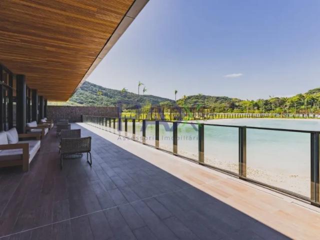 Casa de 3 dormitórios à venda no Reserva da Pedra