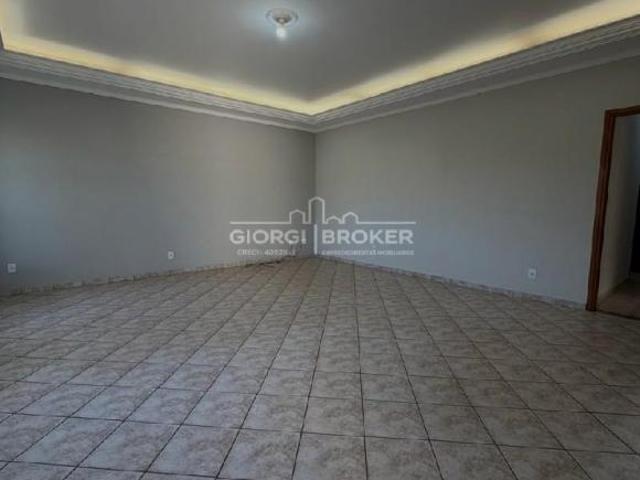 Casa de 3 quartos à venda em Mirassol SP, Parque Residencial Celina Dalul: 234,00m², 4 vagas de gara