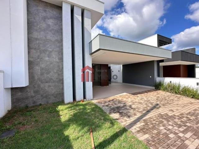 Casa de 3 quartos com suíte à venda em Umuarama PR, Parque Residencial Interlagos II 195,23m² de á