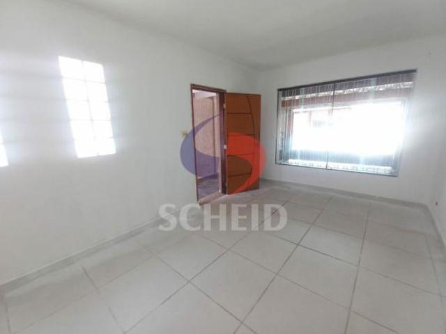 Casa de 3 quartos e 2 vagas à venda no Jardim Cidália