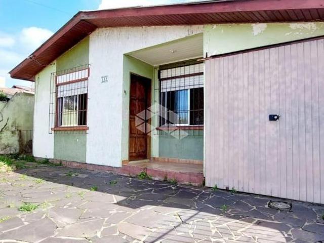 CASA DE 3 QUARTOS, GARAGEM COBERTA PRÓXIMO AO CARREFOUR