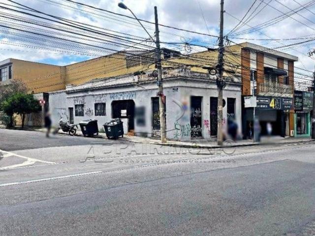 CASA DE 3 QUARTOS NA VILA SANTANA